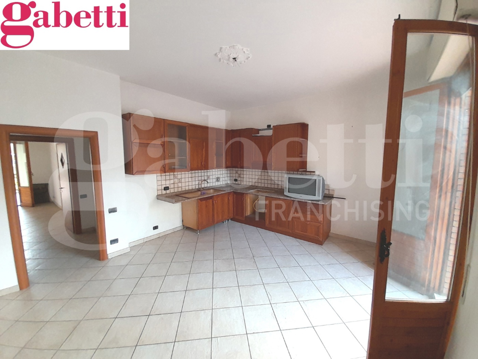 Immobile Appartamento a Poggibonsi (SI) 225.000 €, 114 m², 6 locali, 2 ...