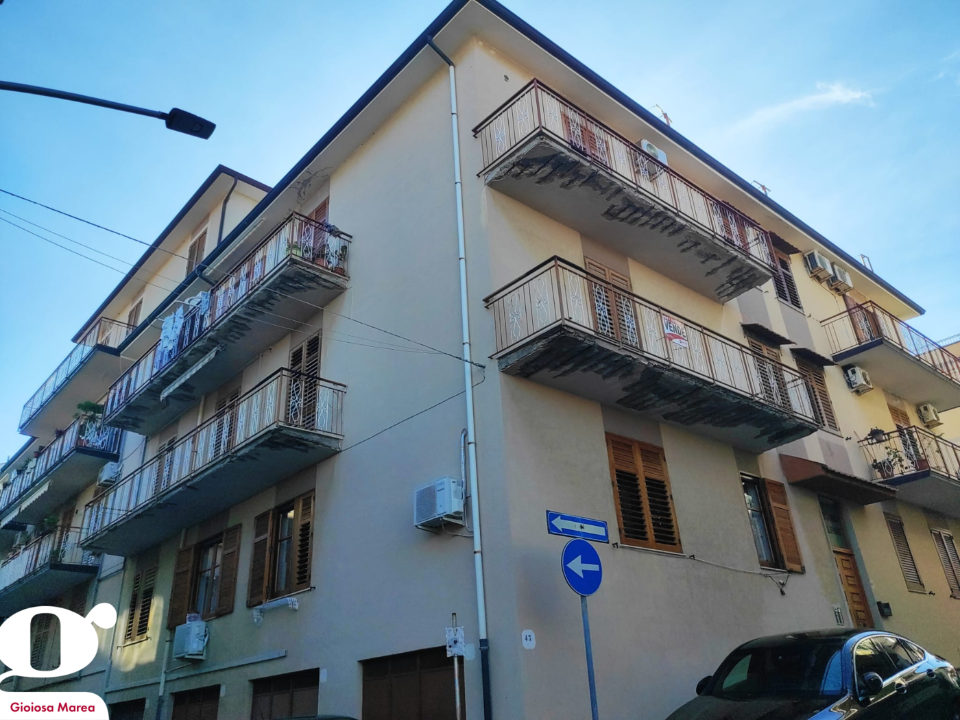 Immobile Appartamento in Via Ruggero Settimo 41, Gioiosa Marea (ME) 86. ...
