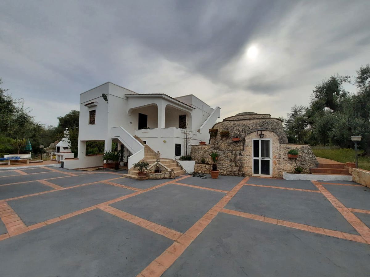 villa in vendita a ceglie messapica