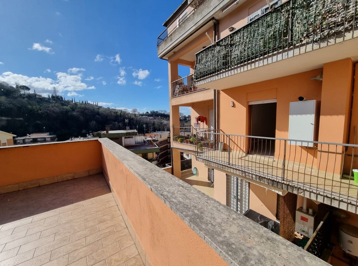 appartamento in vendita a poggio mirteto