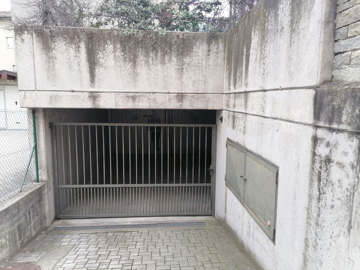 posto auto in vendita a talamona