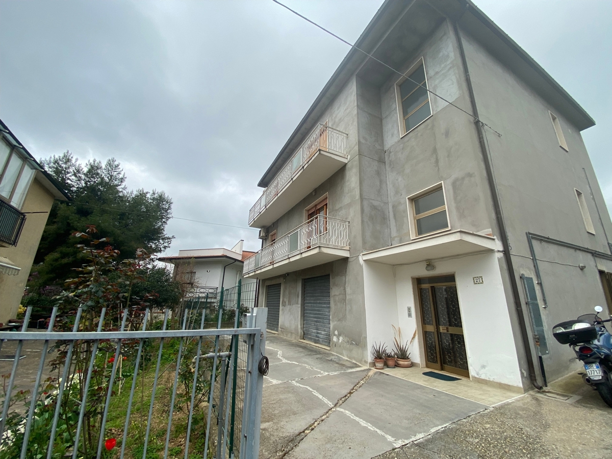 casa indipendente in vendita a pescara